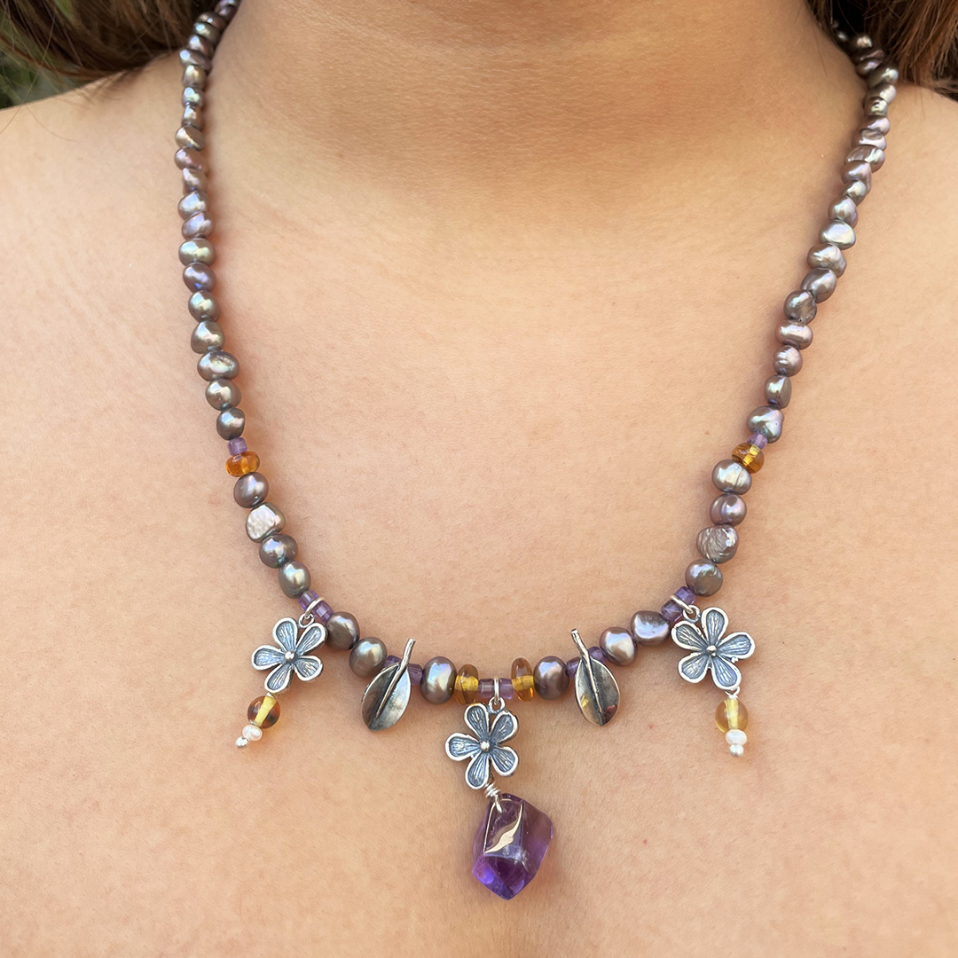 Lo más nuevo – Flora María