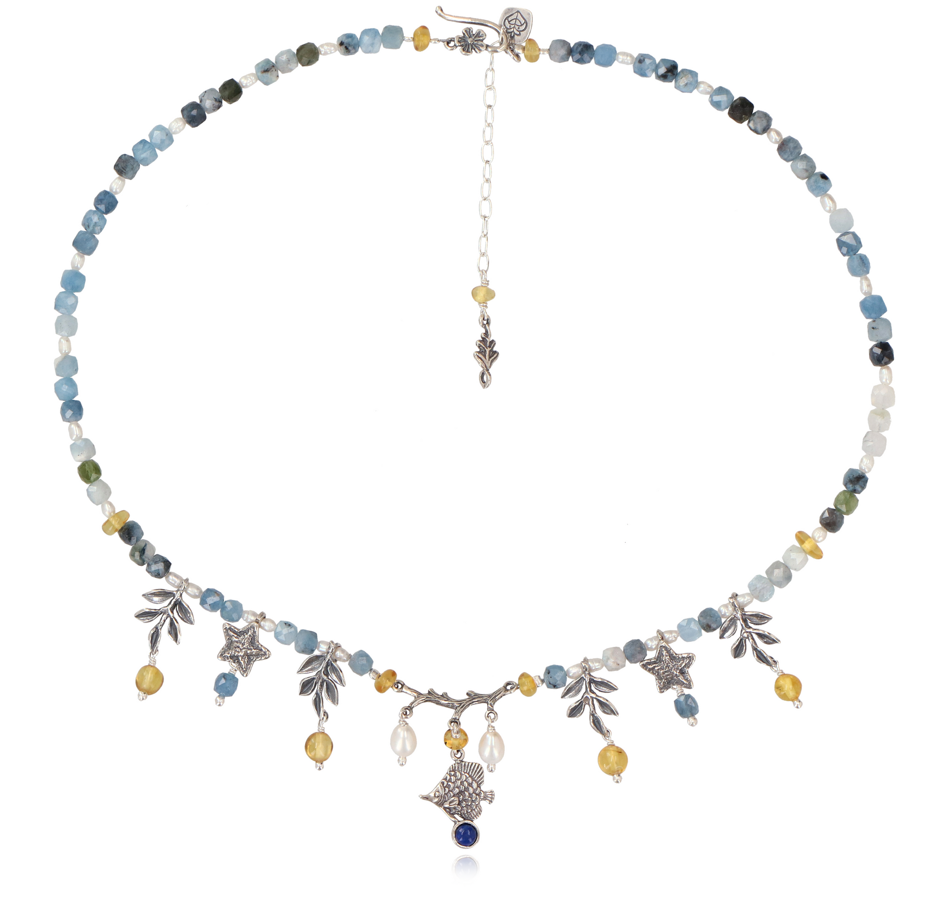 Lo más nuevo – Flora María