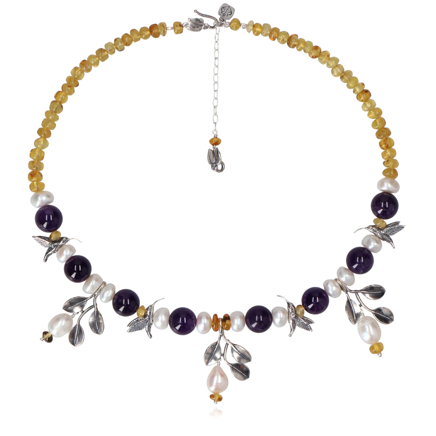 Lo más nuevo – Flora María