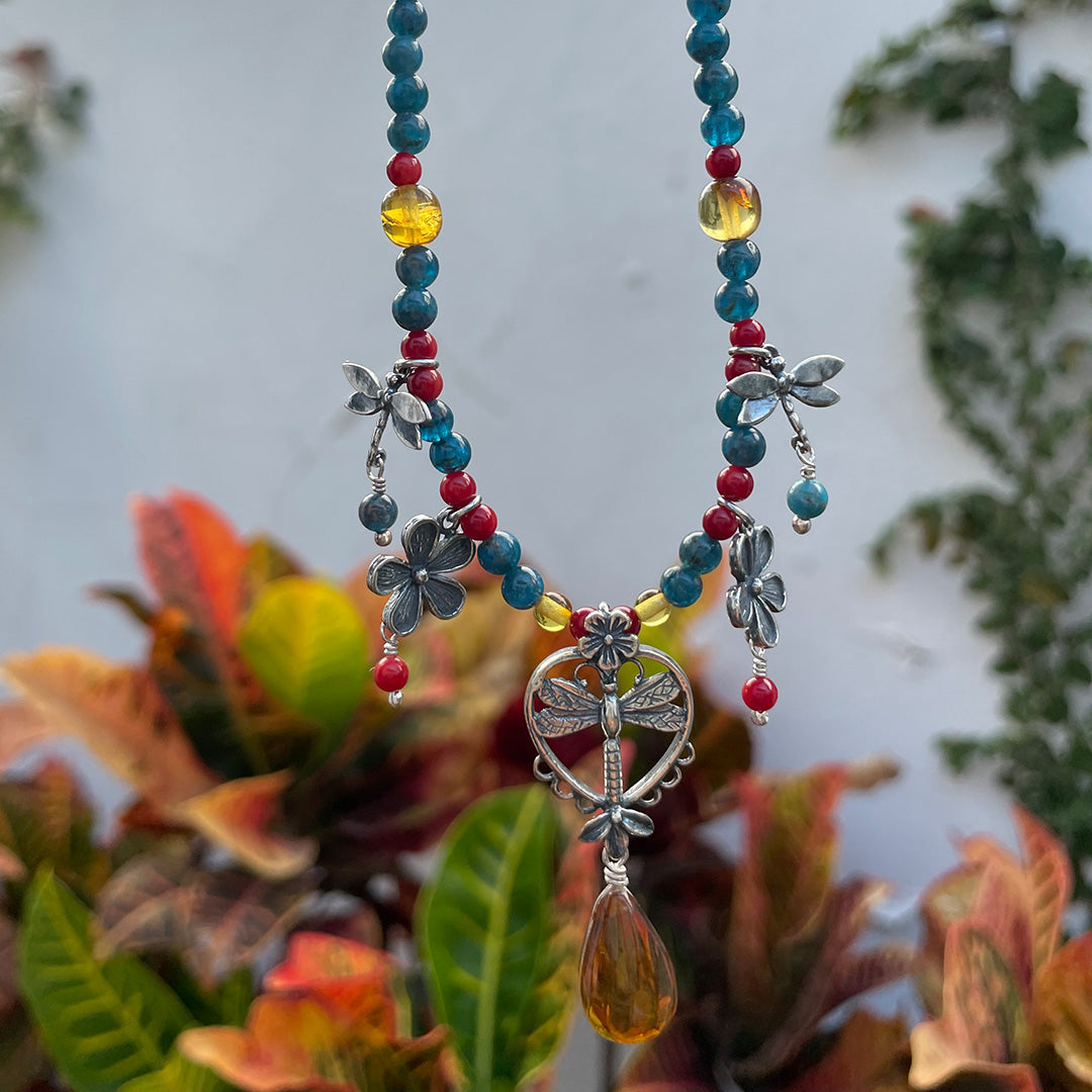 Lo más nuevo – Flora María