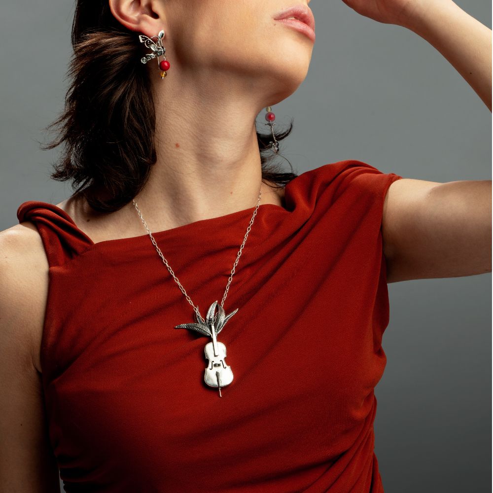 Lo más nuevo – Flora María